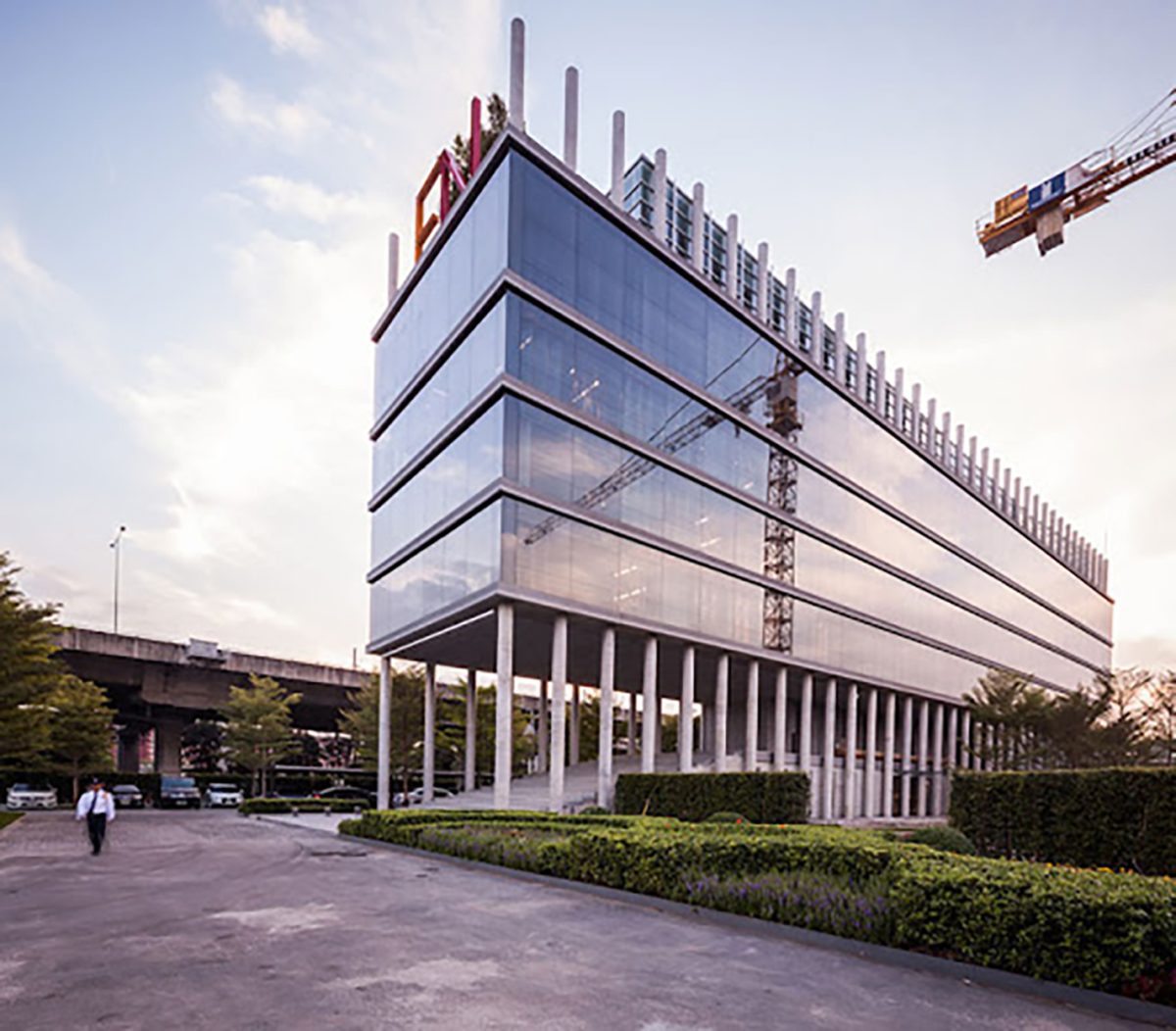 เอฟเอ็น บิวดิ้ง พระราม 9 / FN Building Rama 9 - HOMENAYOO